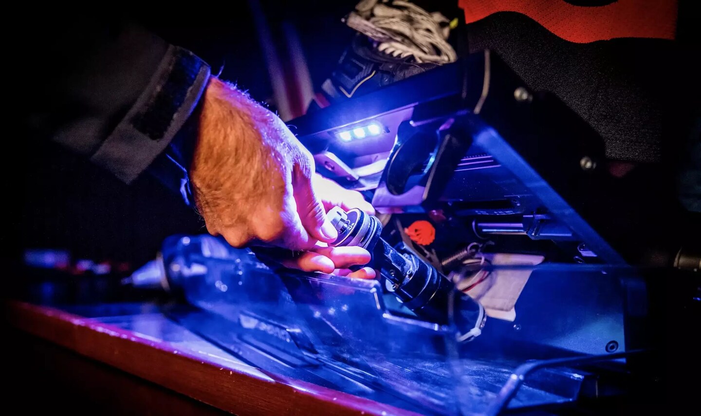 Sharpening machine Sparx ES200 | hejduksport.cz